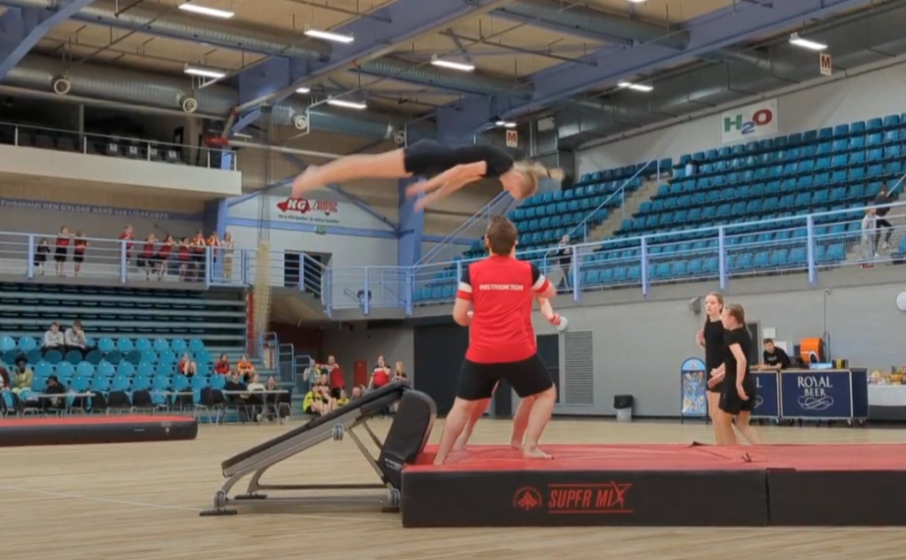 Hold – KIF Gymnastik & Spring